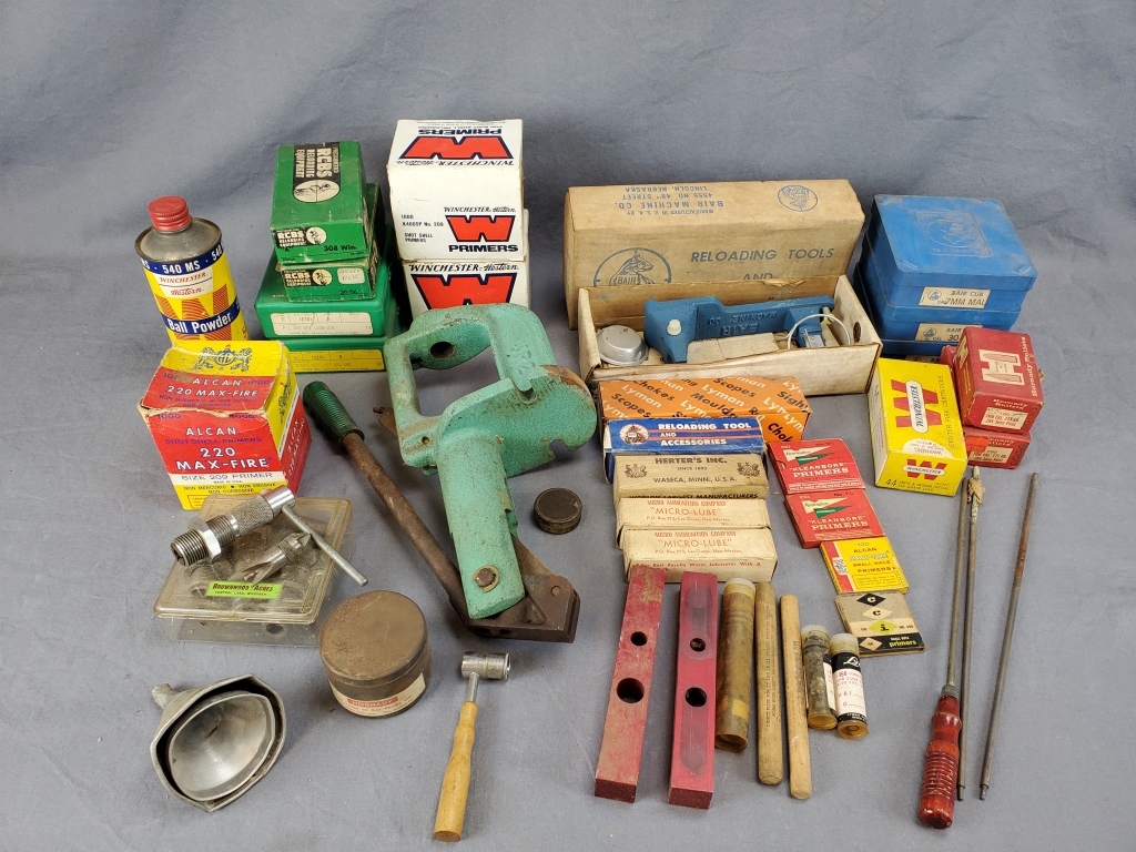 Lot 904 Bair Reloading Equipment Plus | Epic Auctions & Estate Sales